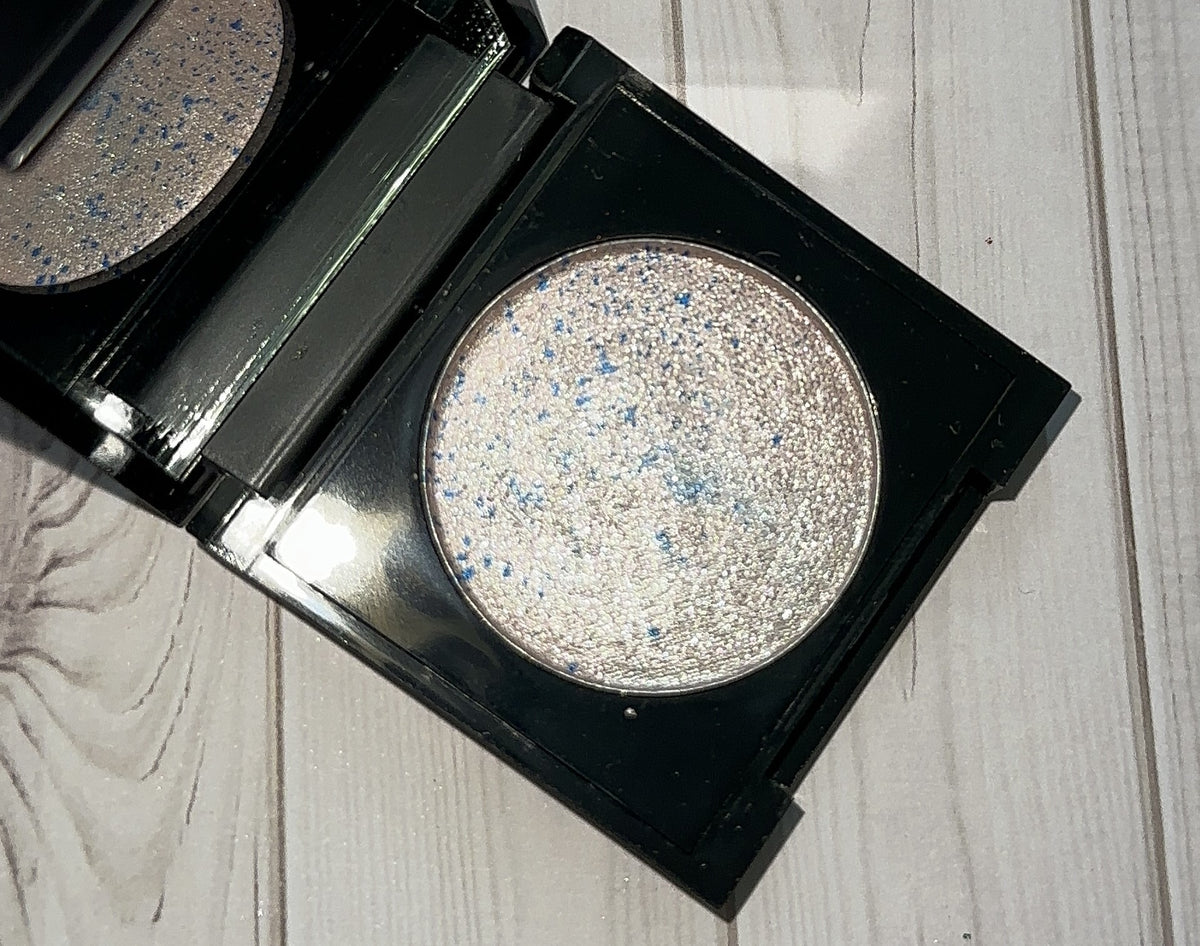 Shade Beauty's Dexter Collection - Tonight's The Night Pressed Highlighter